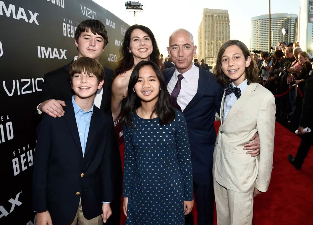 Jeff Bezos' Kids: Names & Ages of MacKenzie Scott's Children Jeff Bezos' Kids: Names & Ages of MacKenzie Scott's Children